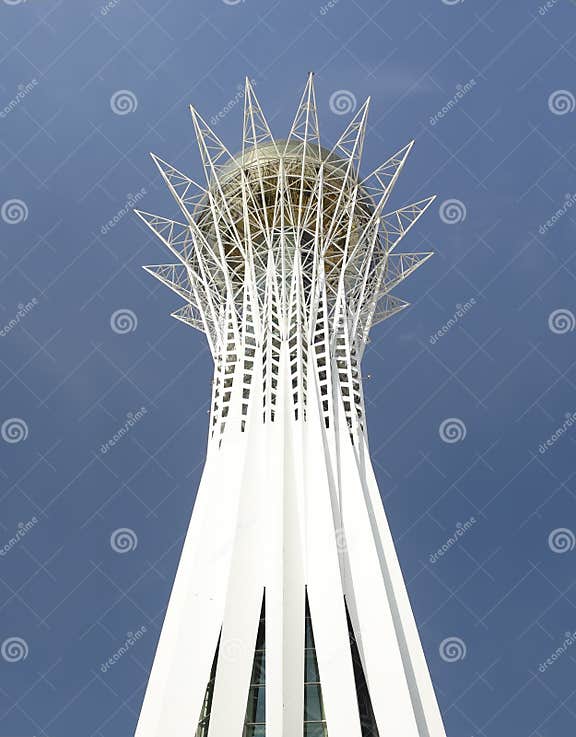 Monumento Baiterek foto de archivo. Imagen de independencia - 40164256