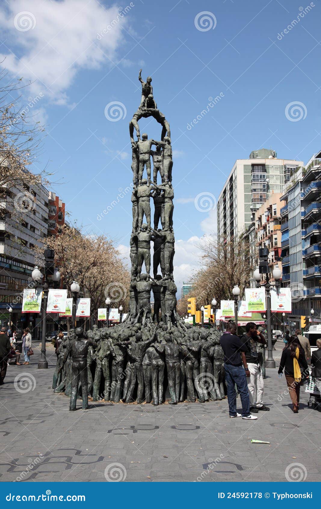 Monumento De Castellers En Tarragona Foto de archivo editorial - Imagen ...