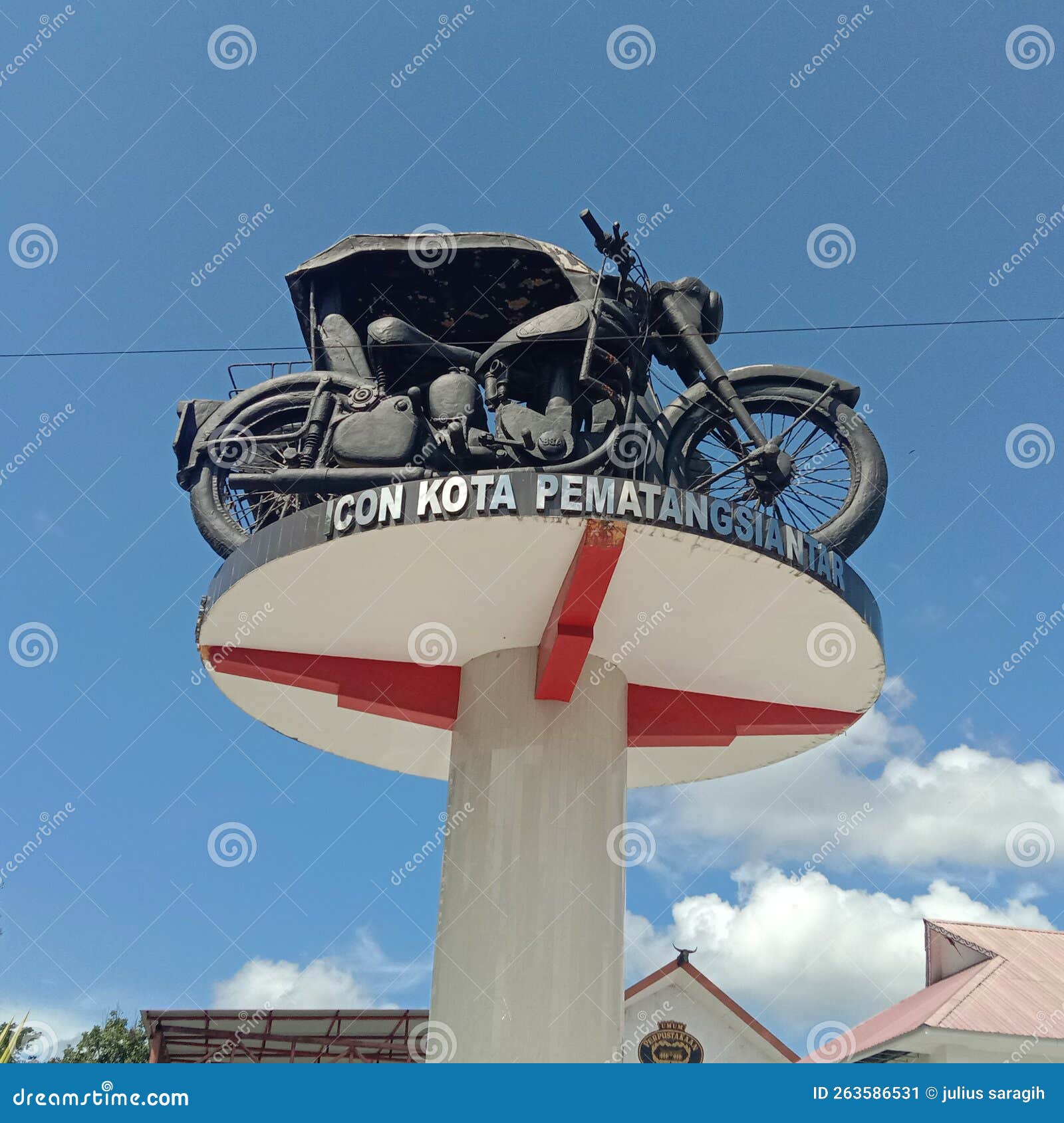 Monumento De Icono De Siantar City Foto editorial - Imagen de monumento ...