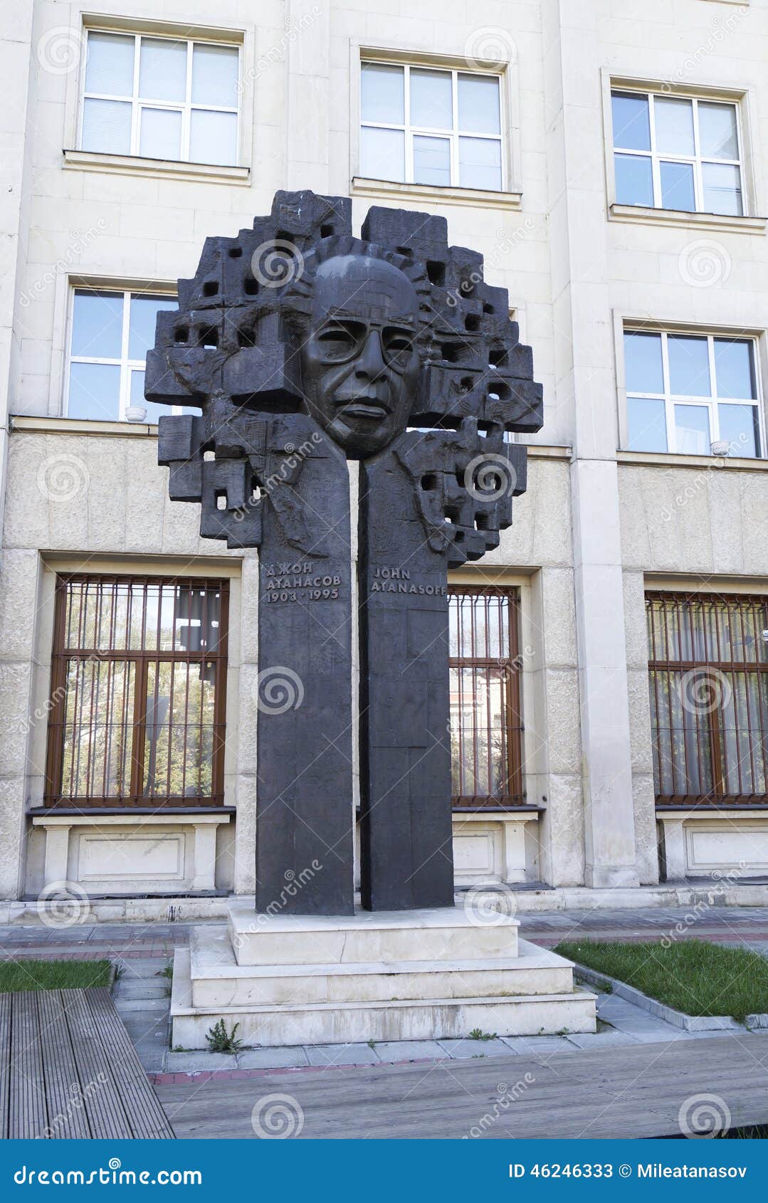Monumento De John Atanasoff En Sofía Foto de archivo editorial - Imagen ...