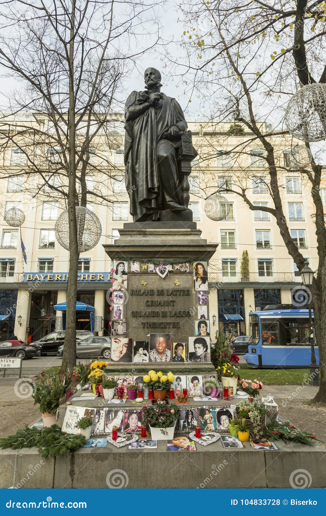 Monumento De Michael Jackson En Munich, Alemania Foto de archivo ...