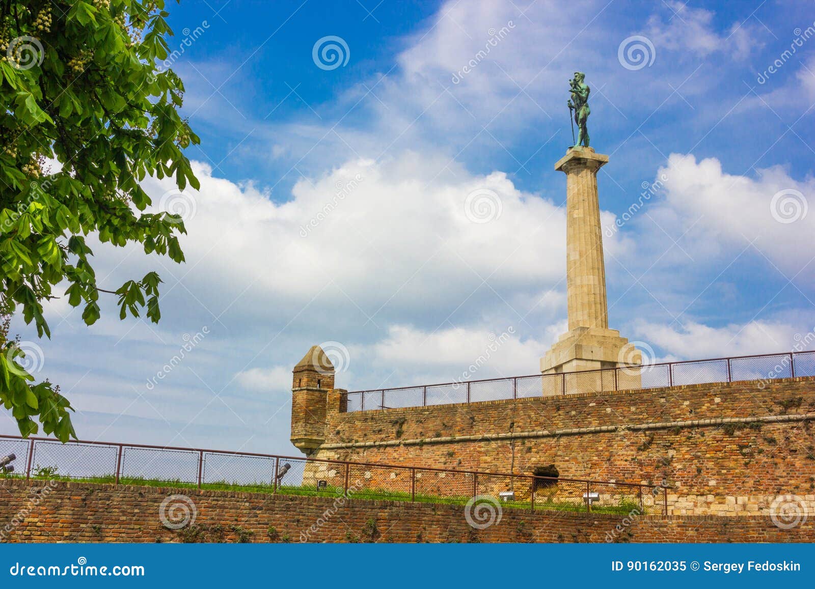 Monumento de Pobednik imagen de archivo. Imagen de europa - 90162035