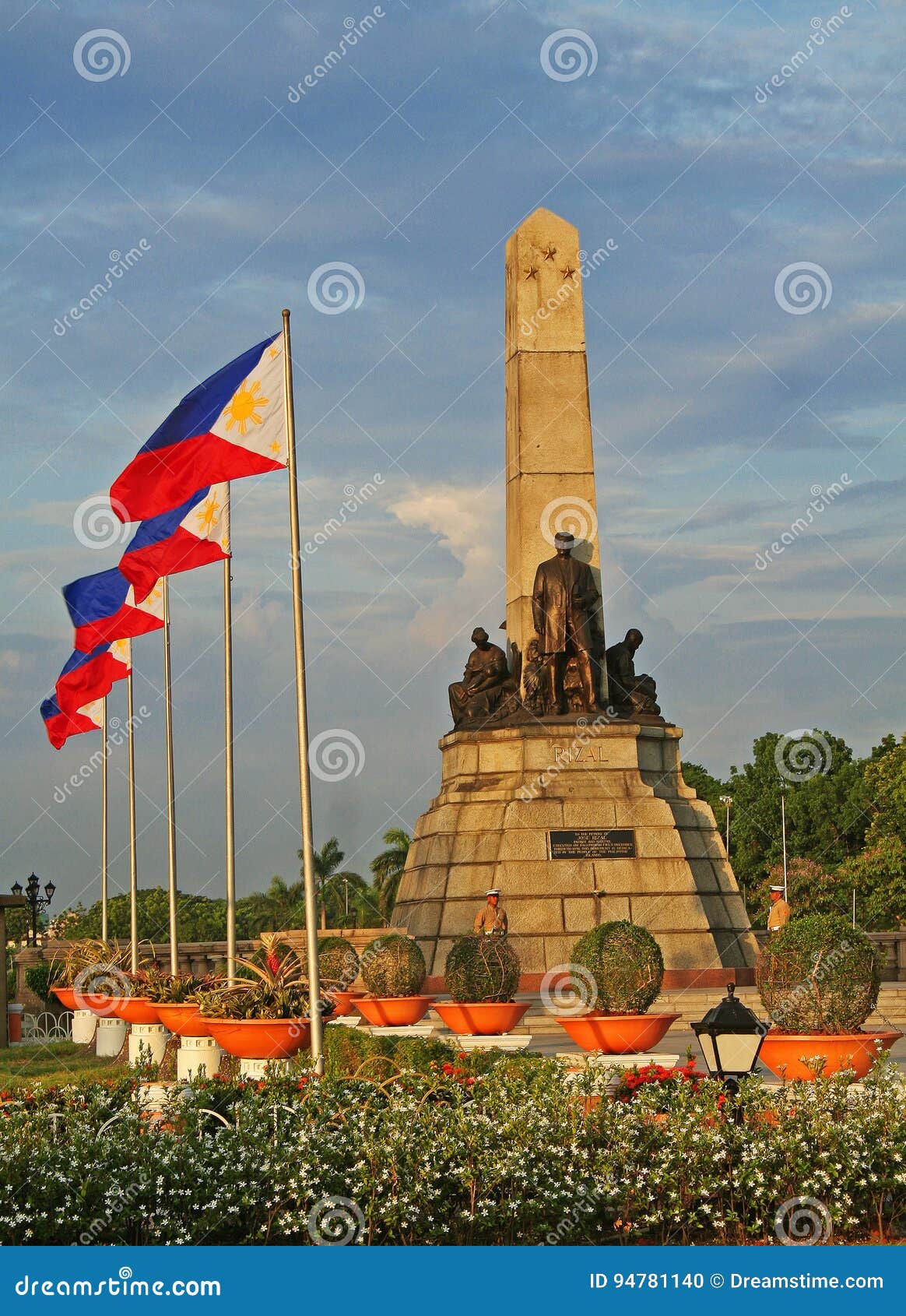 Monumento de Rizal imagen editorial. Imagen de hermoso - 94781140