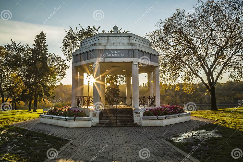Monumento De Saskatoon Vimy Fotografía editorial - Imagen de ...