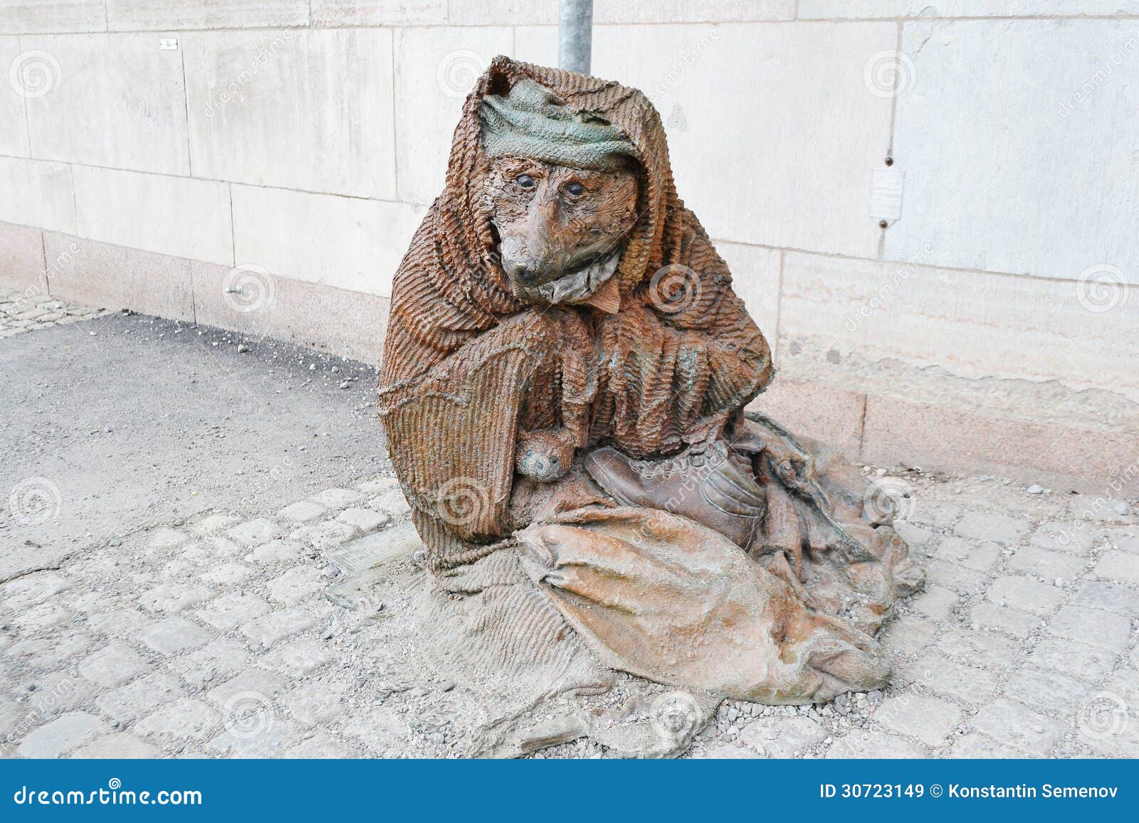 Monumento Del Zorro - Mendigo Imagen de archivo - Imagen de suecia ...