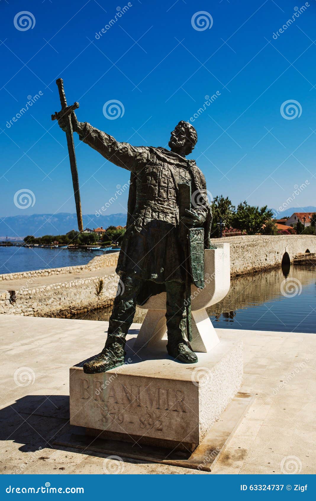 Monumento Di Duke Branimir in Nin, Croazia Immagine Stock - Immagine di ...