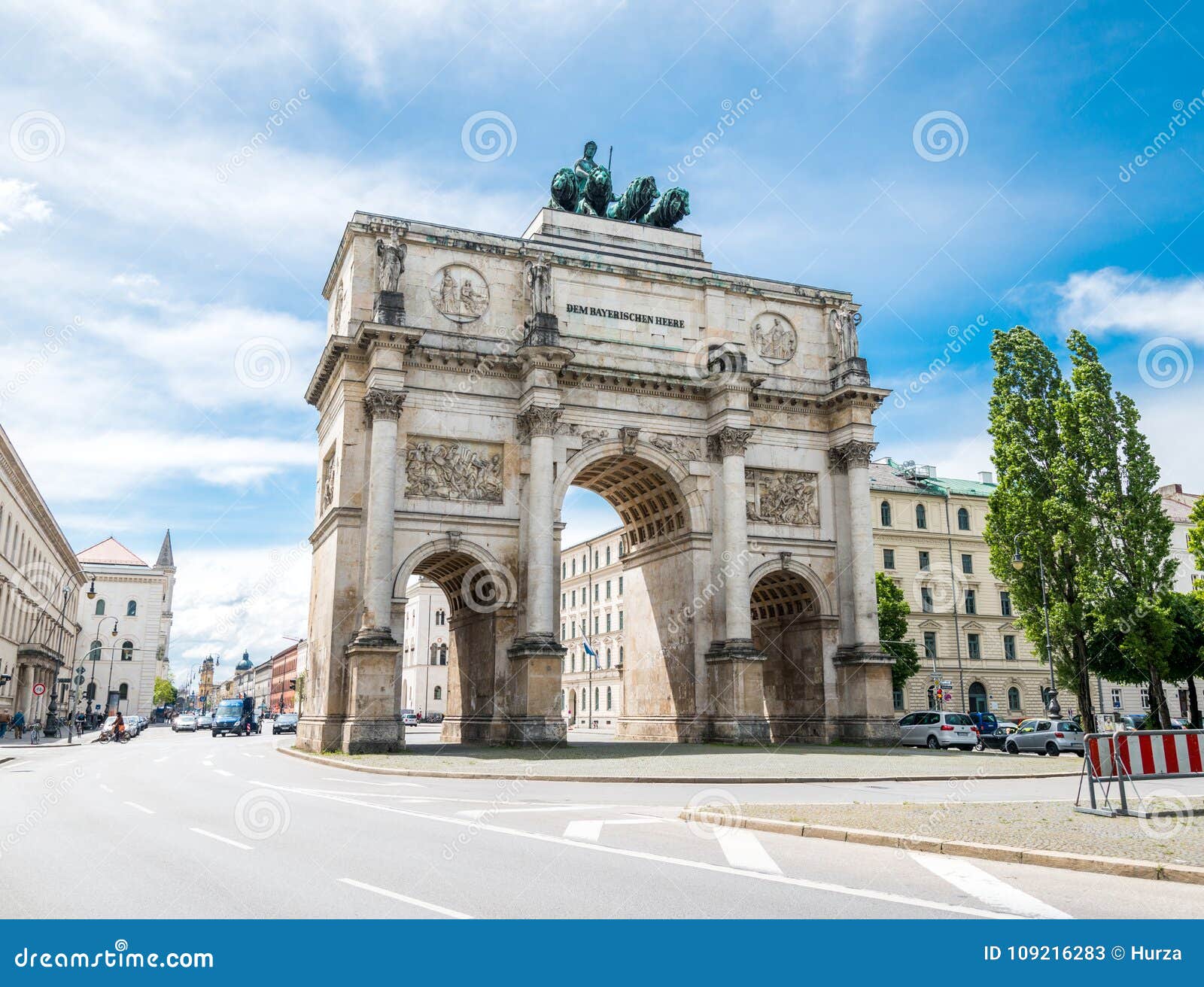 Monumento Di Monaco Di Baviera Siegestor Fotografia Stock Editoriale ...