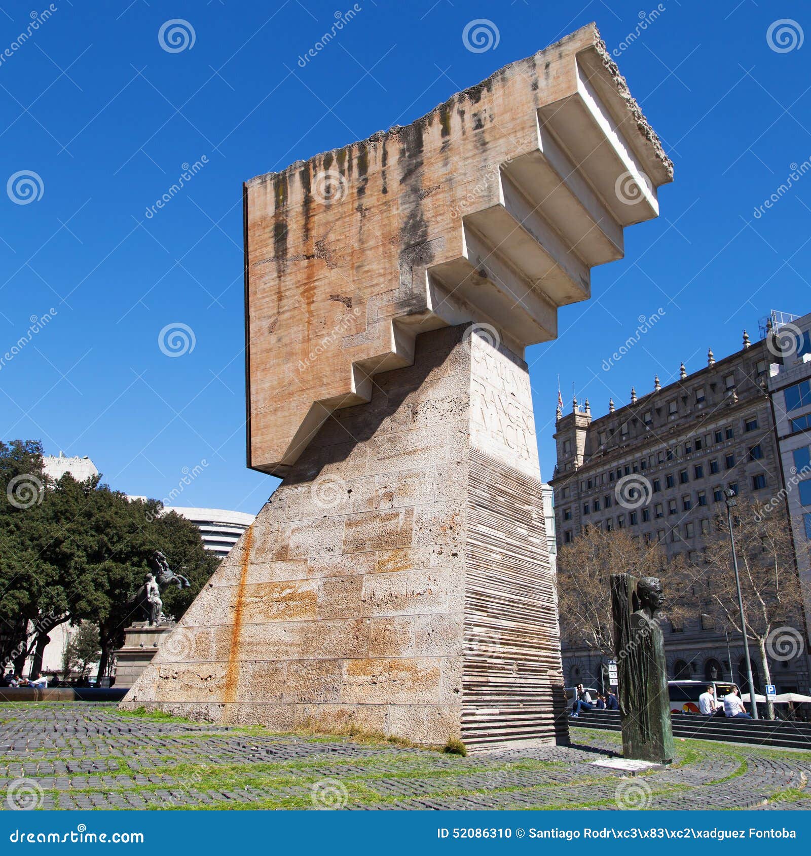 Monumento a Francesc Macia imagen editorial. Imagen de famoso - 52086310