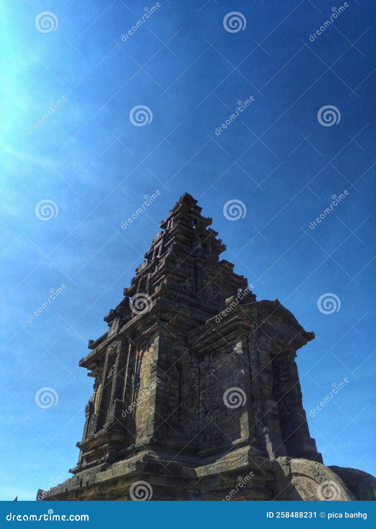 Monumento Histórico Na Indonésia De Java Ocidental Imagem de Stock ...