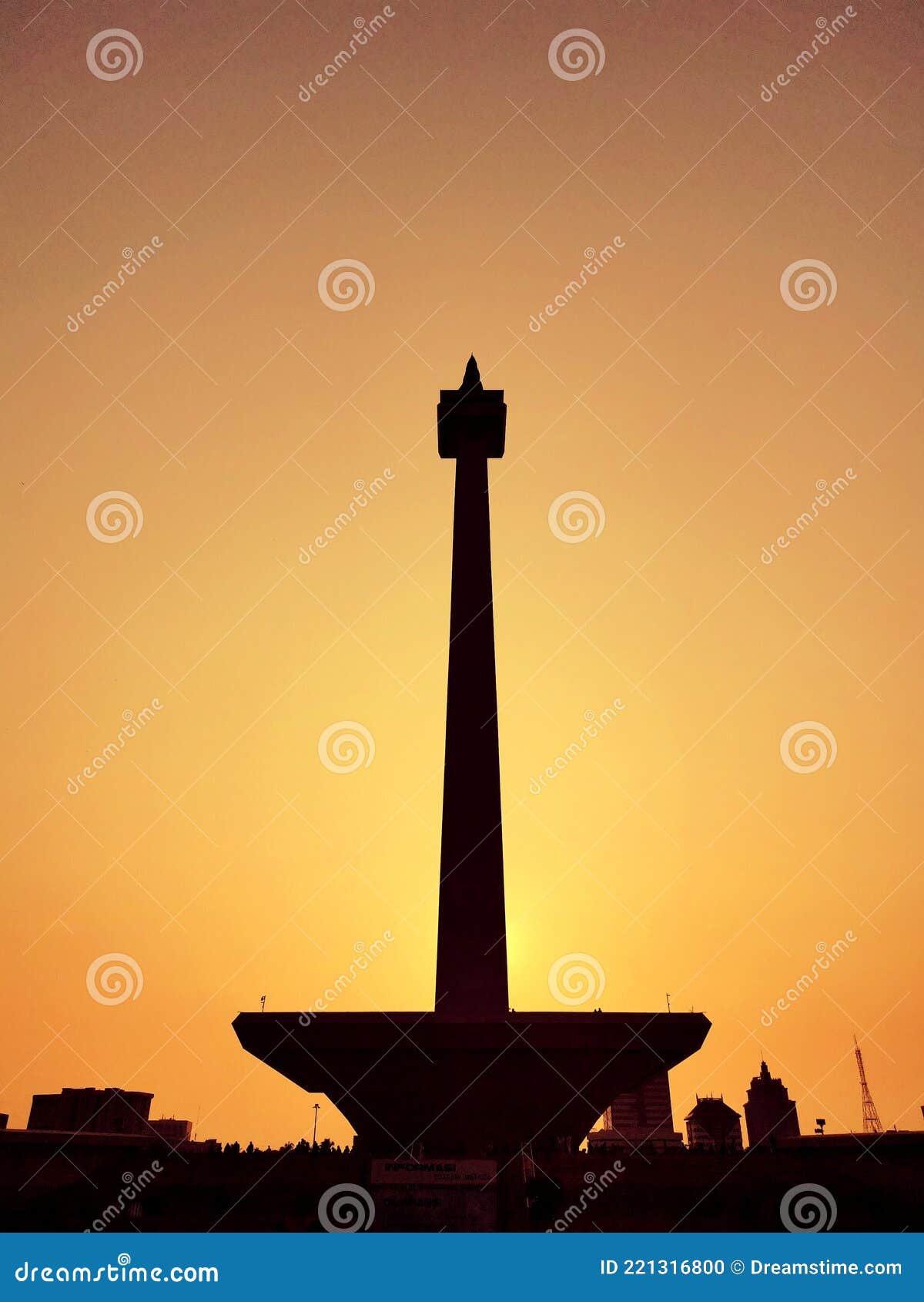 Monumento Nacional De Jacarta Foto de Stock - Imagem de horizonte, arte ...