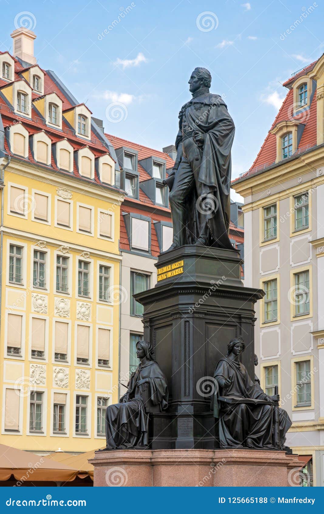 Monumento Para Frederick Augustus II De Sajonia Foto de archivo ...