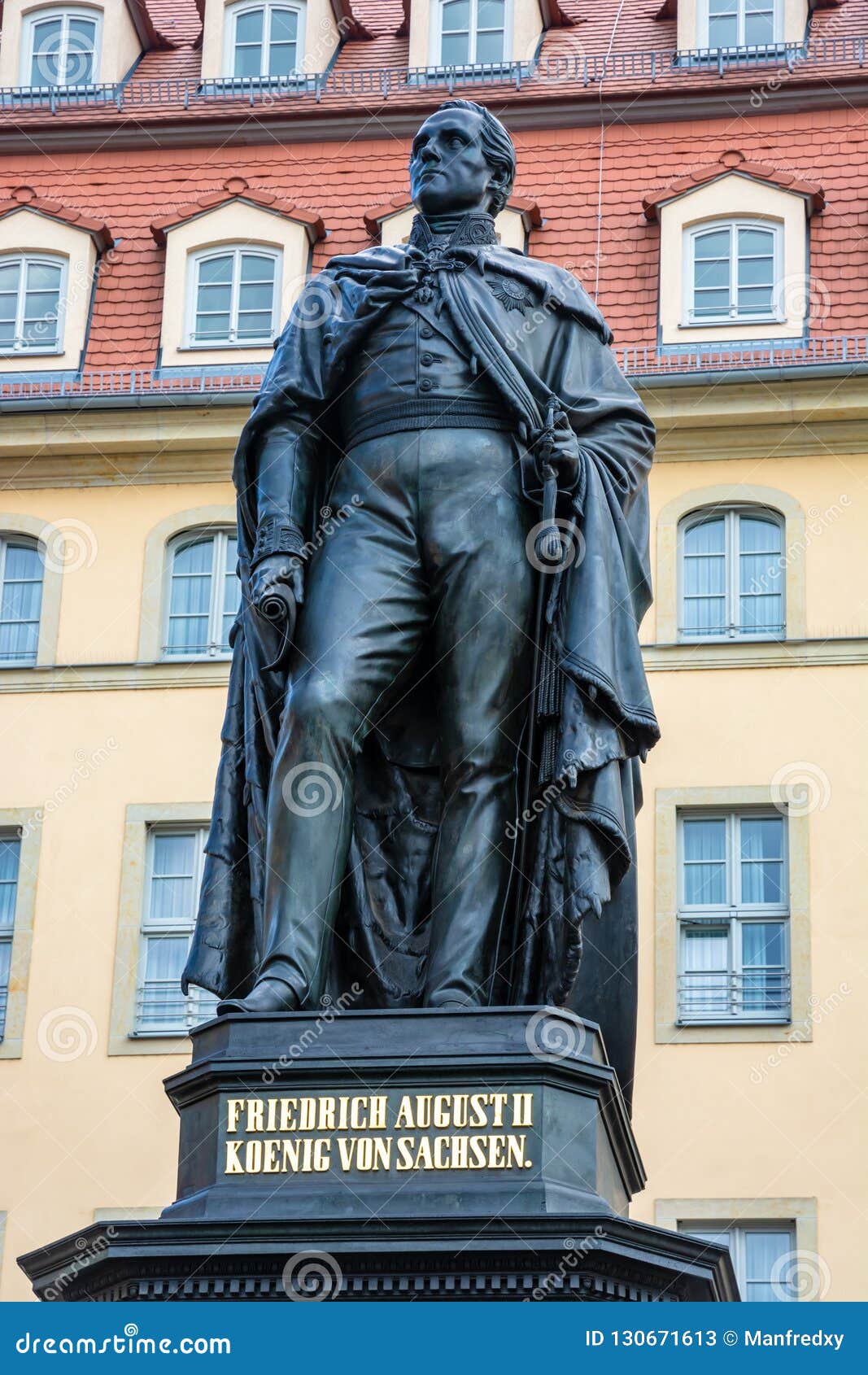 Monumento Para Frederick Augustus II De Sajonia Imagen de archivo ...