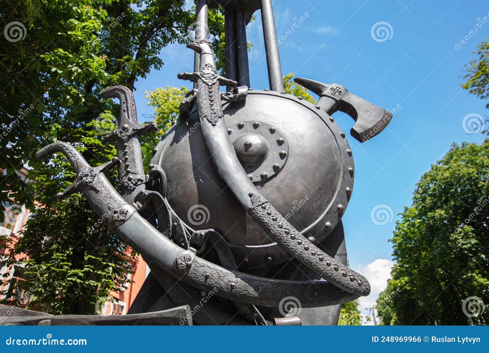 Monumento a Pylyp Orlyk En Kyiv Ucrania Foto editorial - Imagen de ...