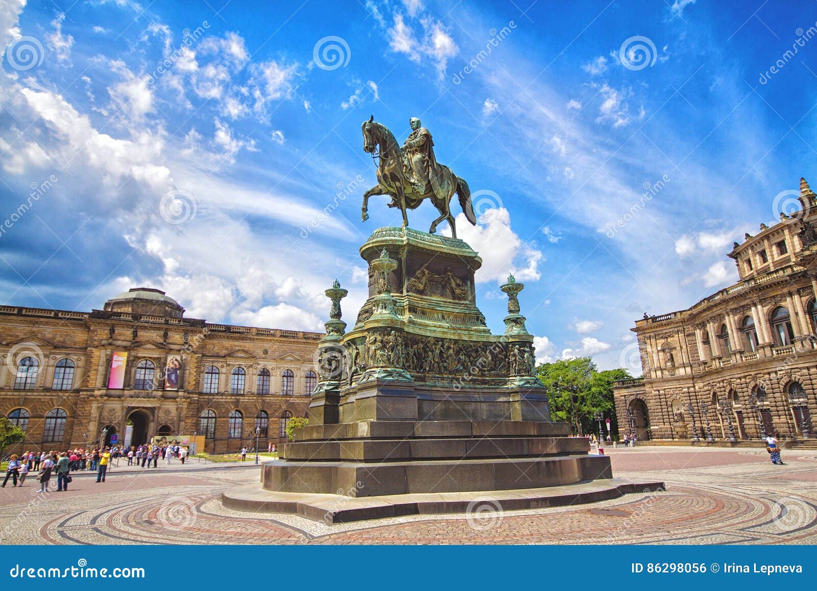 Monumento a Re Johann a Dresda Fotografia Editoriale - Immagine di ...