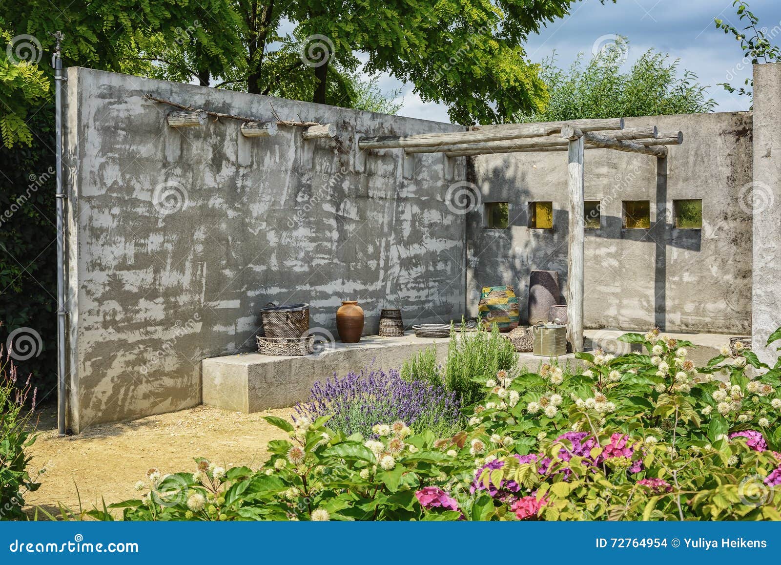 Mooi Tuinidee in Modeltuinen Appeltern, Nederland Stock Foto - Image of ...