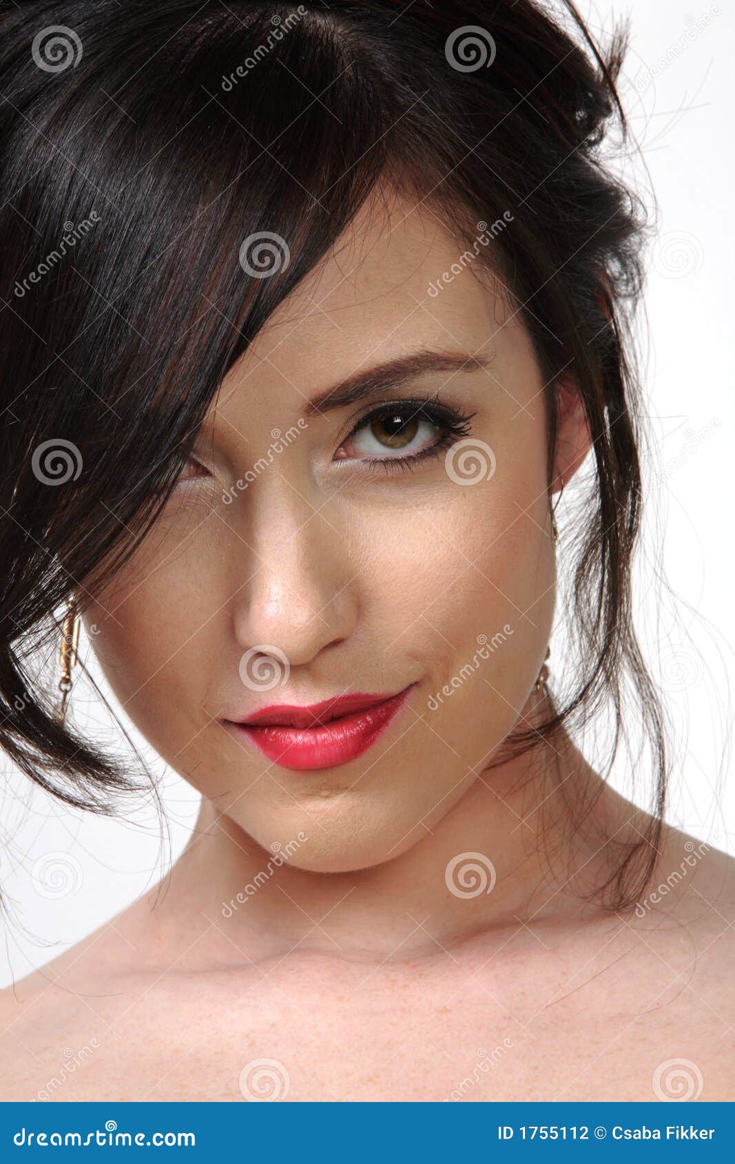 Mooi vrouwenportret stock foto. Image of isolatie, mooi - 1755112