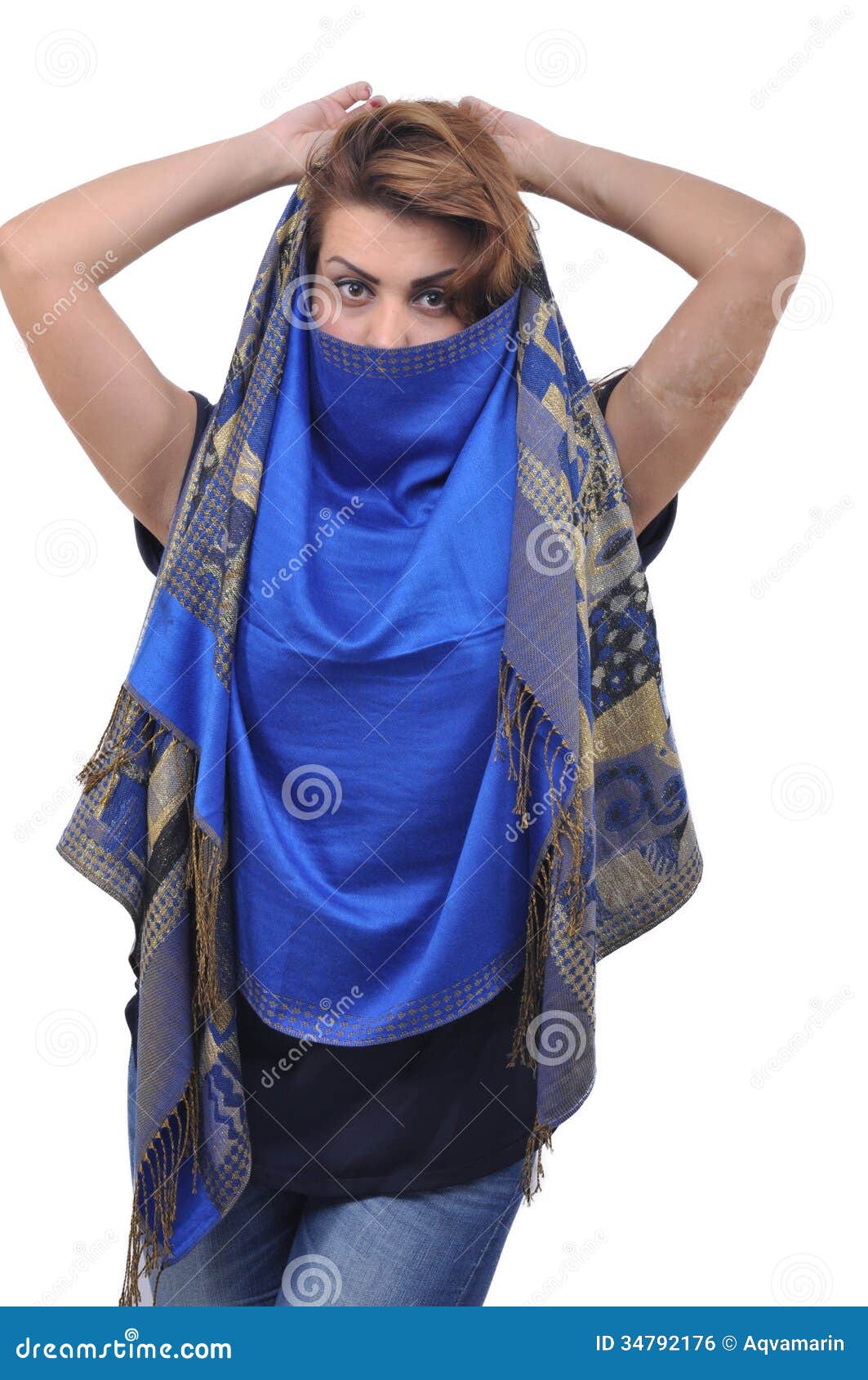 Mooie Arabische Vrouw Met Litteken Op Haar Hand Stock Foto Image Of Aantrekkingskracht