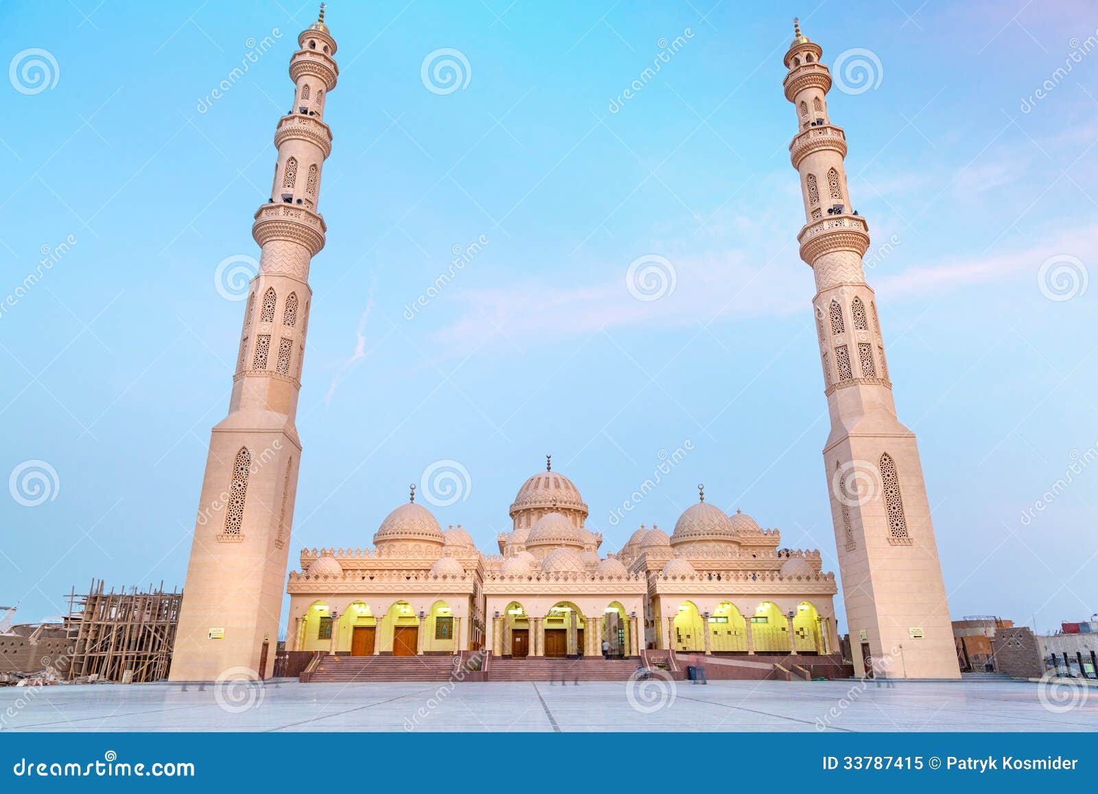 Mooie Architectuur Van Moskee in Hurghada Stock Afbeelding - Image of ...