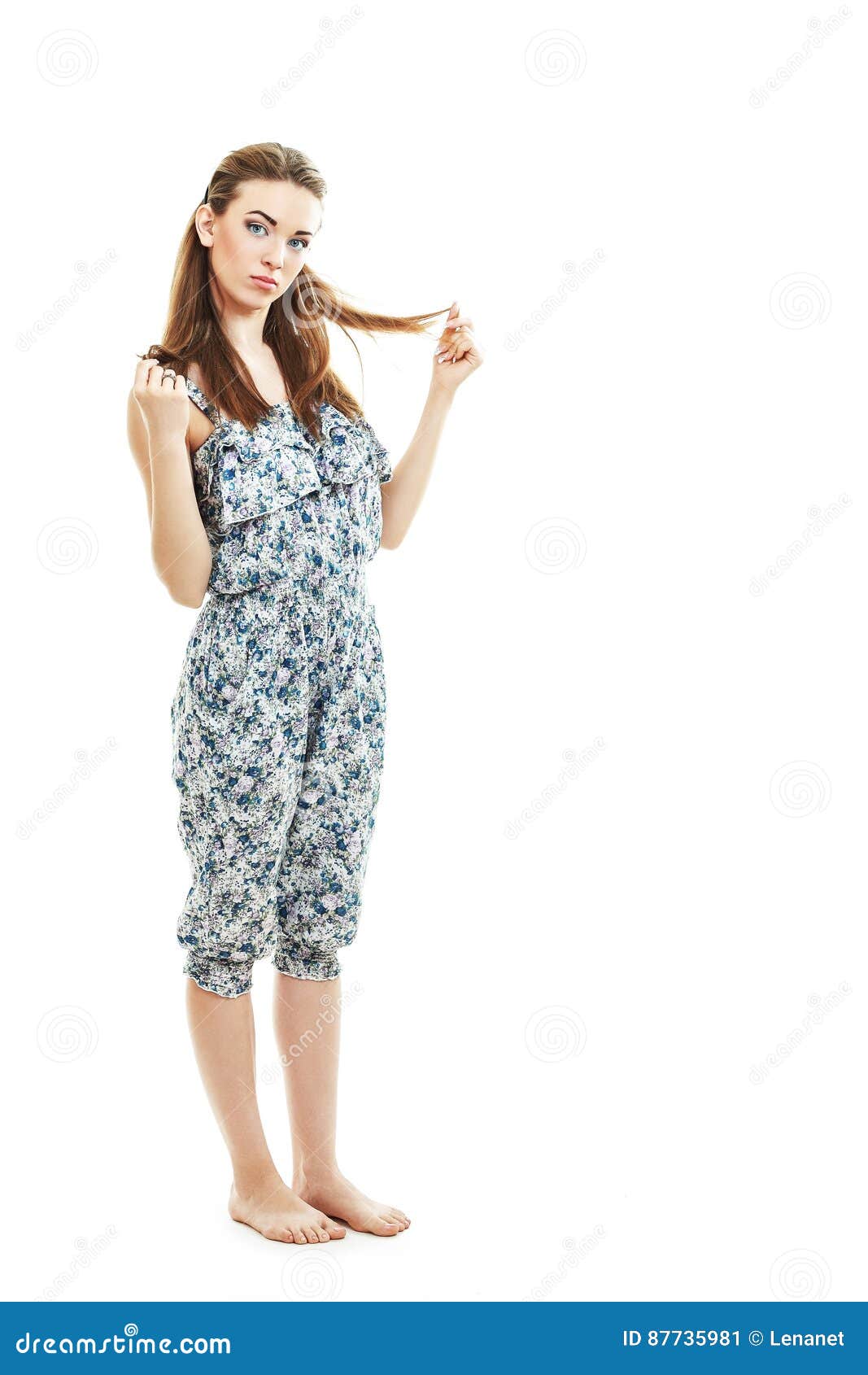 Mooie magere vrouw stock afbeelding. Image of volledig - 87735981