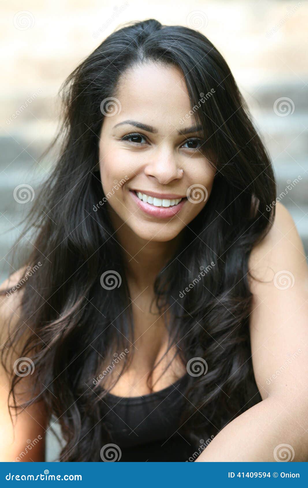 Mooie vrouw stock foto. Image of expressief, haarstijl - 41409594