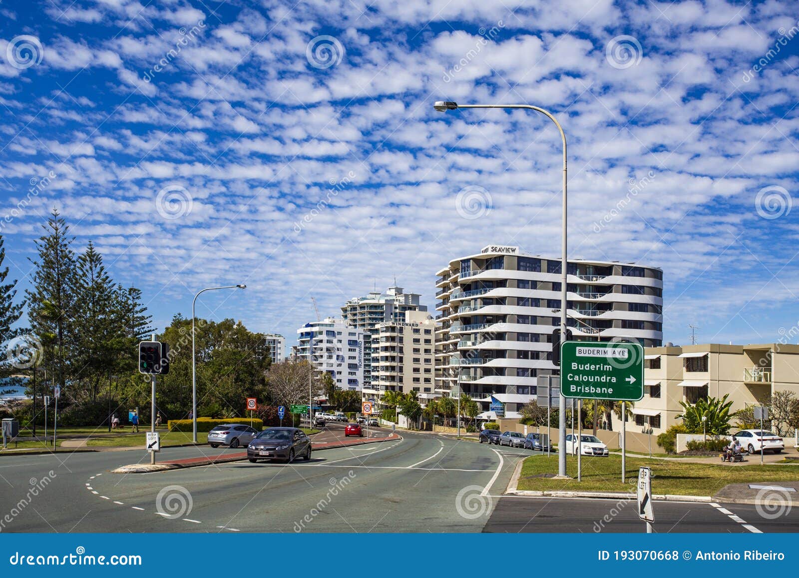 Mooloolaba Esplanade on Front Beach Editorial Stock Photo - Image of ...