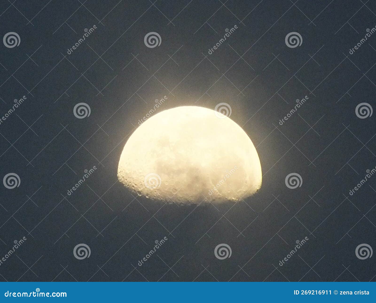 The Moon that Appears in the Morning Looks Beautiful with Its Light ...