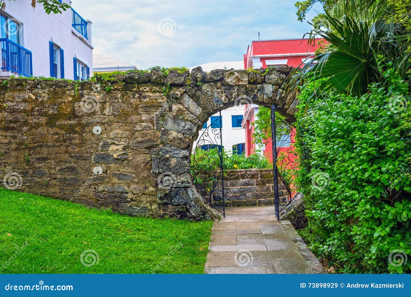 Moon Gate Bermuda stock image. Image of queens, stone - 73898929