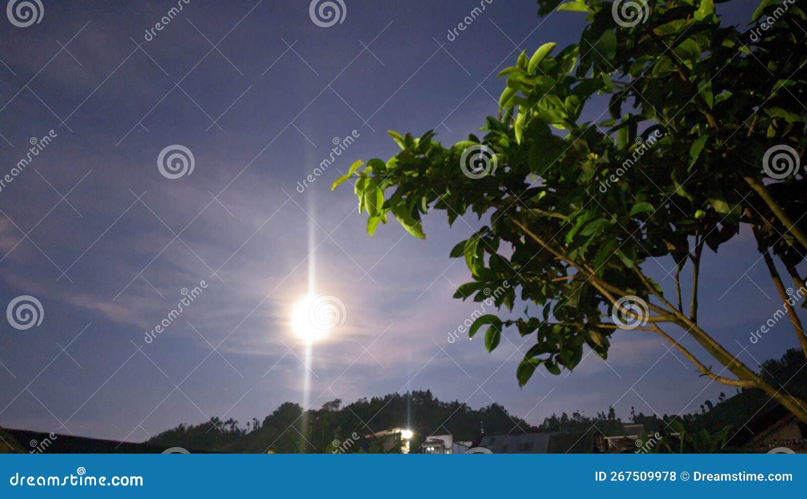The Moon at 05:20 in the Morning Still Shines Brightly Stock Photo ...