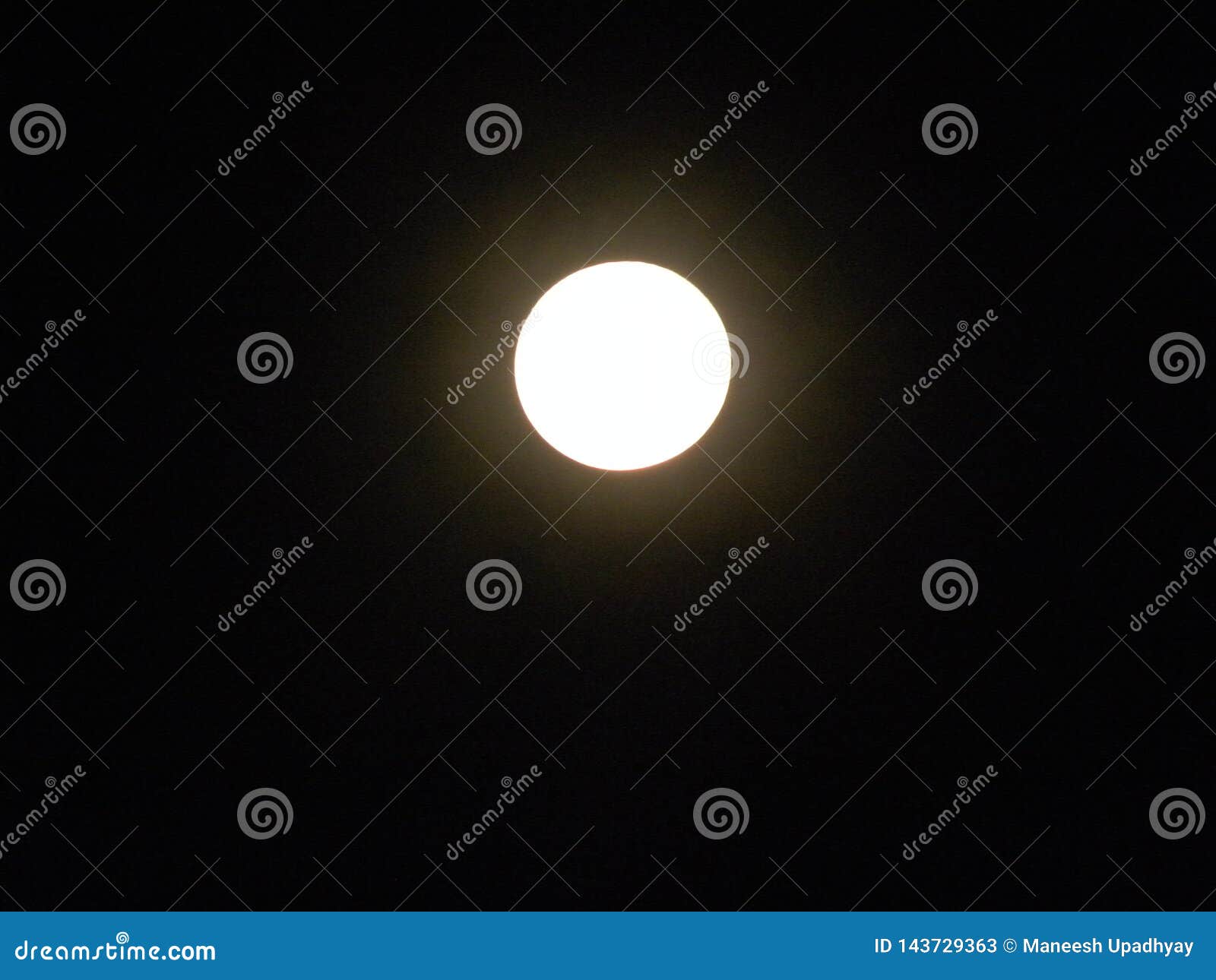 Moon at night stock image. Image of glow, color, bright - 143729363