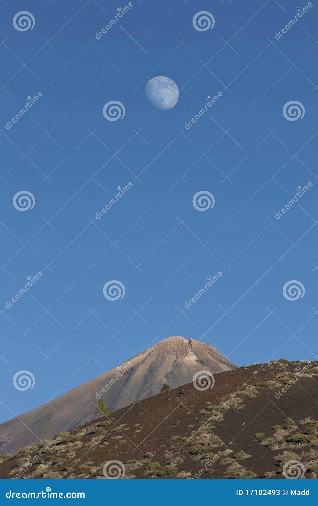 Moon over Mount Teide stock image. Image of copy, park - 17102493