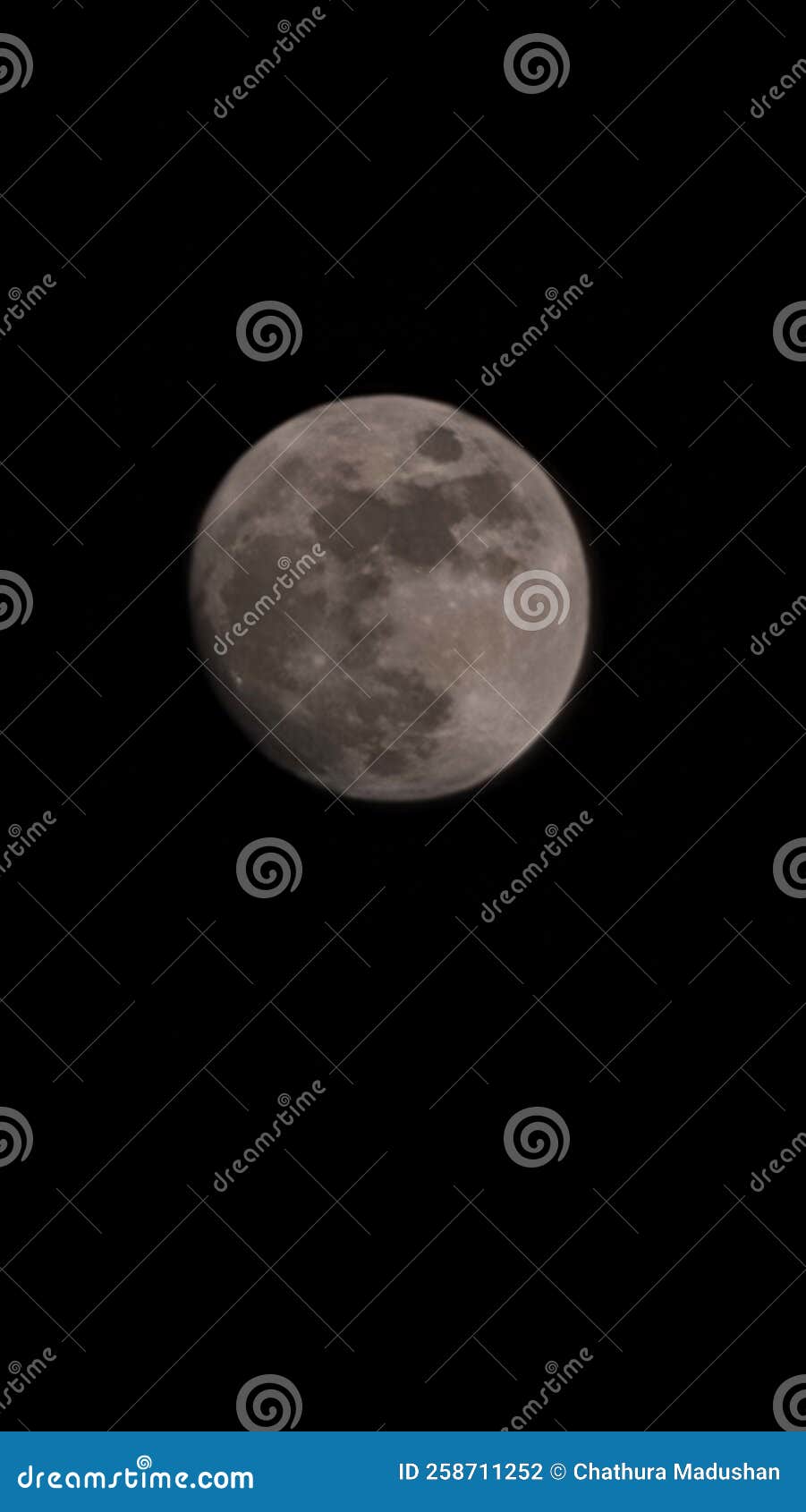 Moon Real Image Captured by Samsung Galaxy S20 Ultra Stock Photo ...