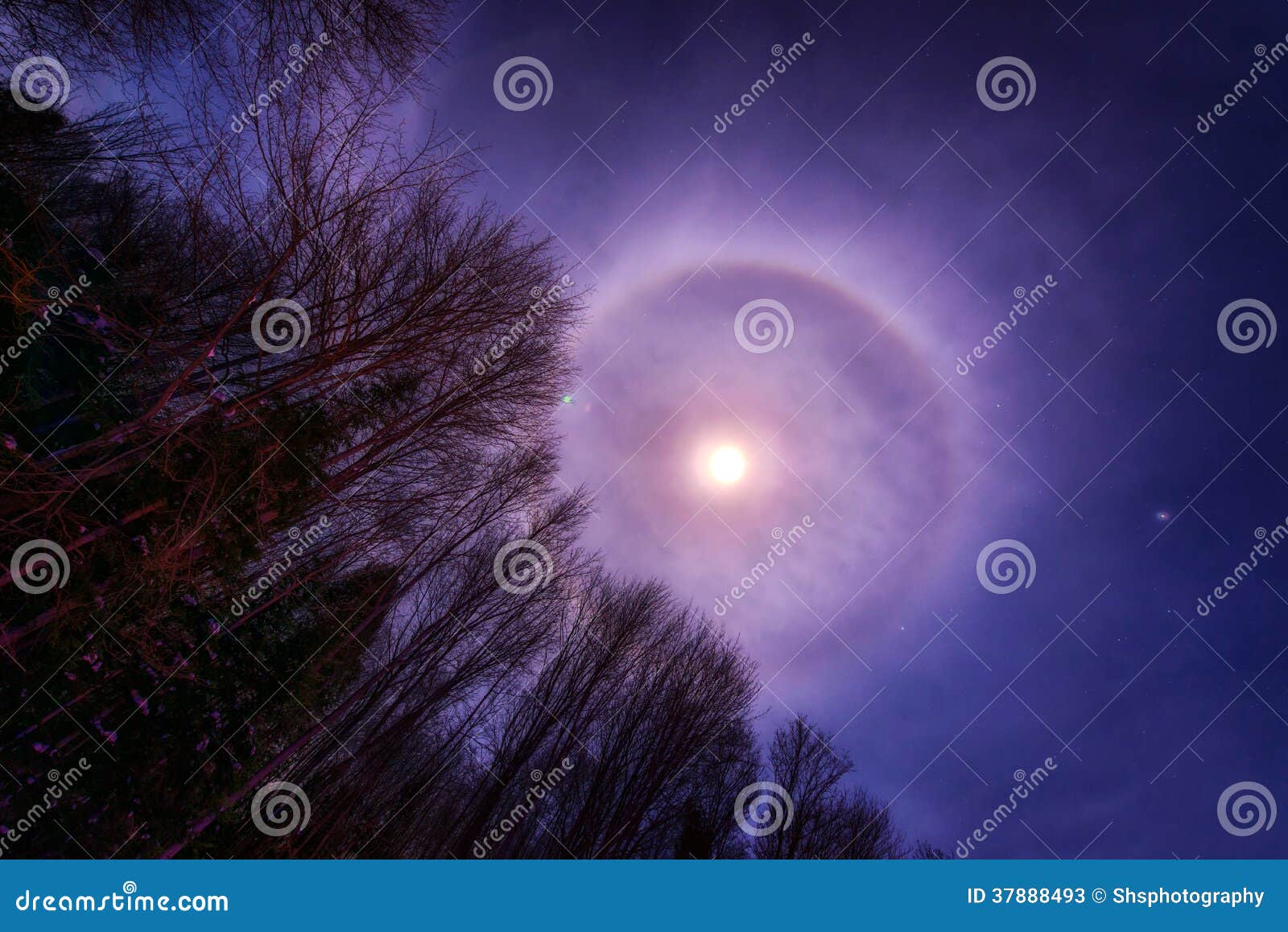 Moon Ring - Ultra Wide Angle Stock Image - Image of ontario, night ...
