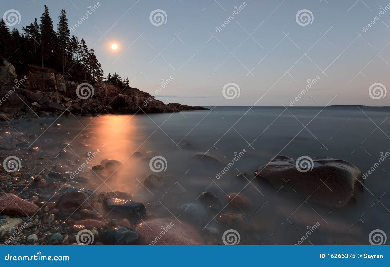 Moon Rise stock image. Image of exposure, otter, clouds - 16266375