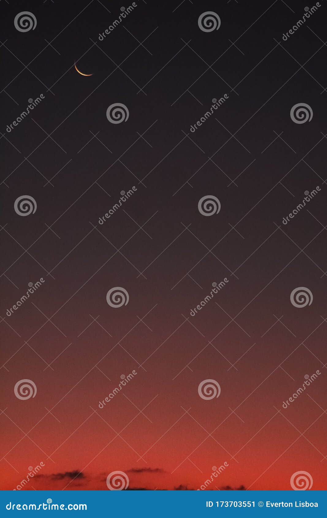 The moon rise in red sky stock image. Image of cloud - 173703551