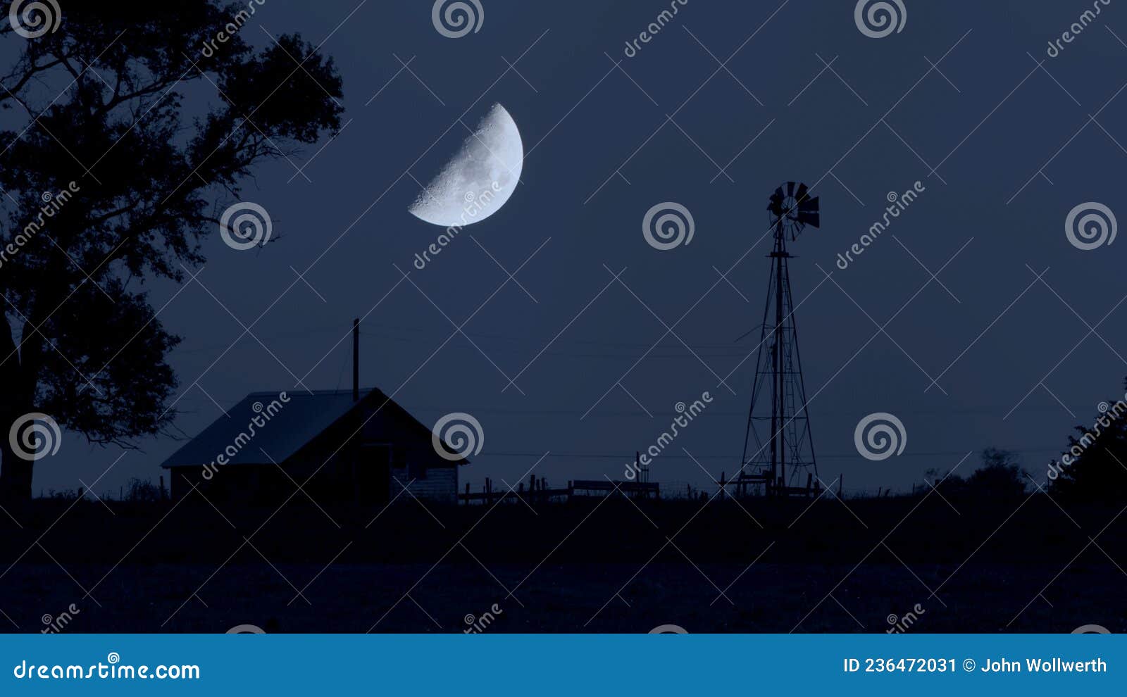 The Moon Rises Over an Abandoned Farm in South Dakota Stock Image ...
