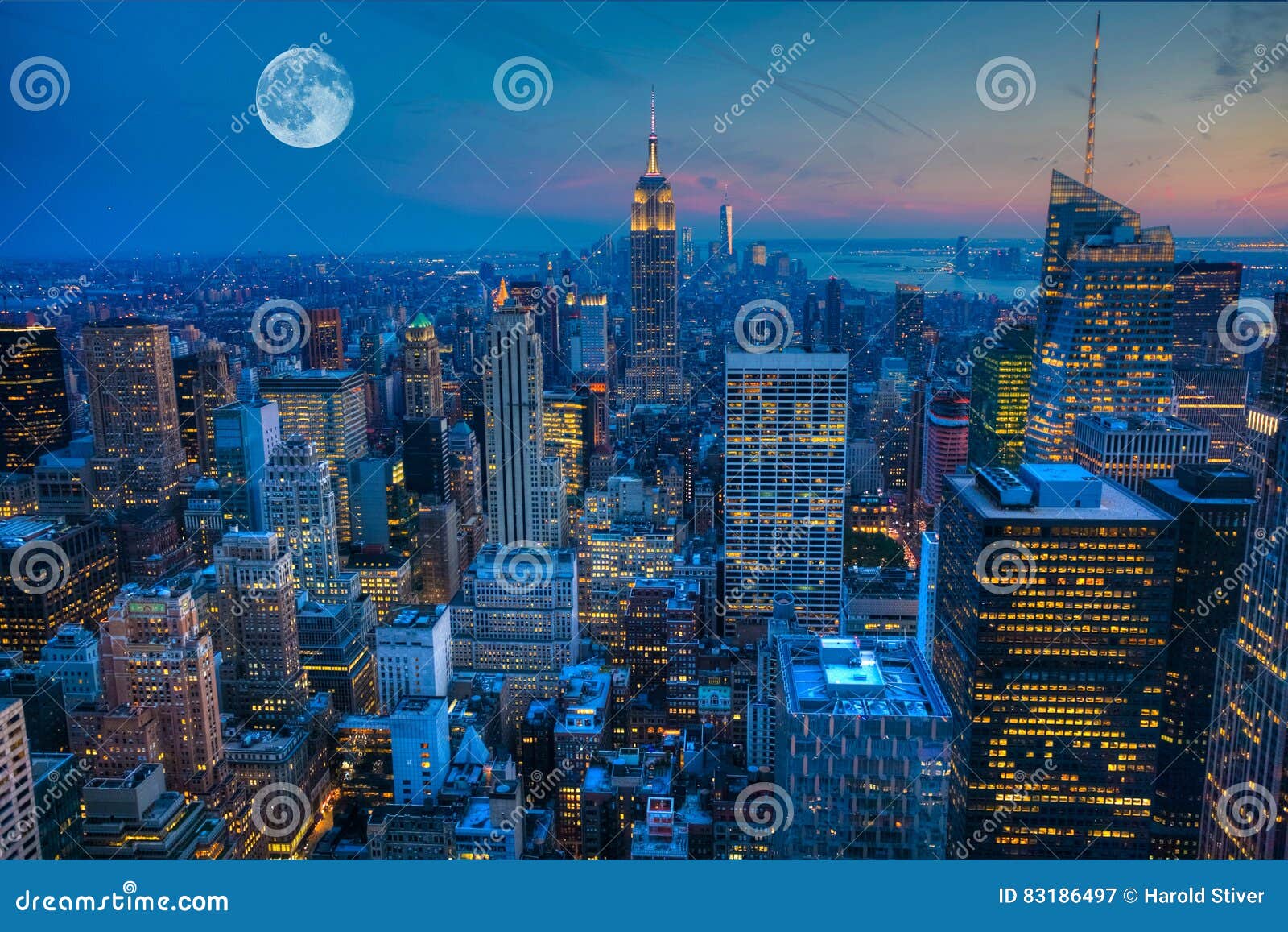 Moon rising over Manhattan stock image. Image of skyscraper - 83186497