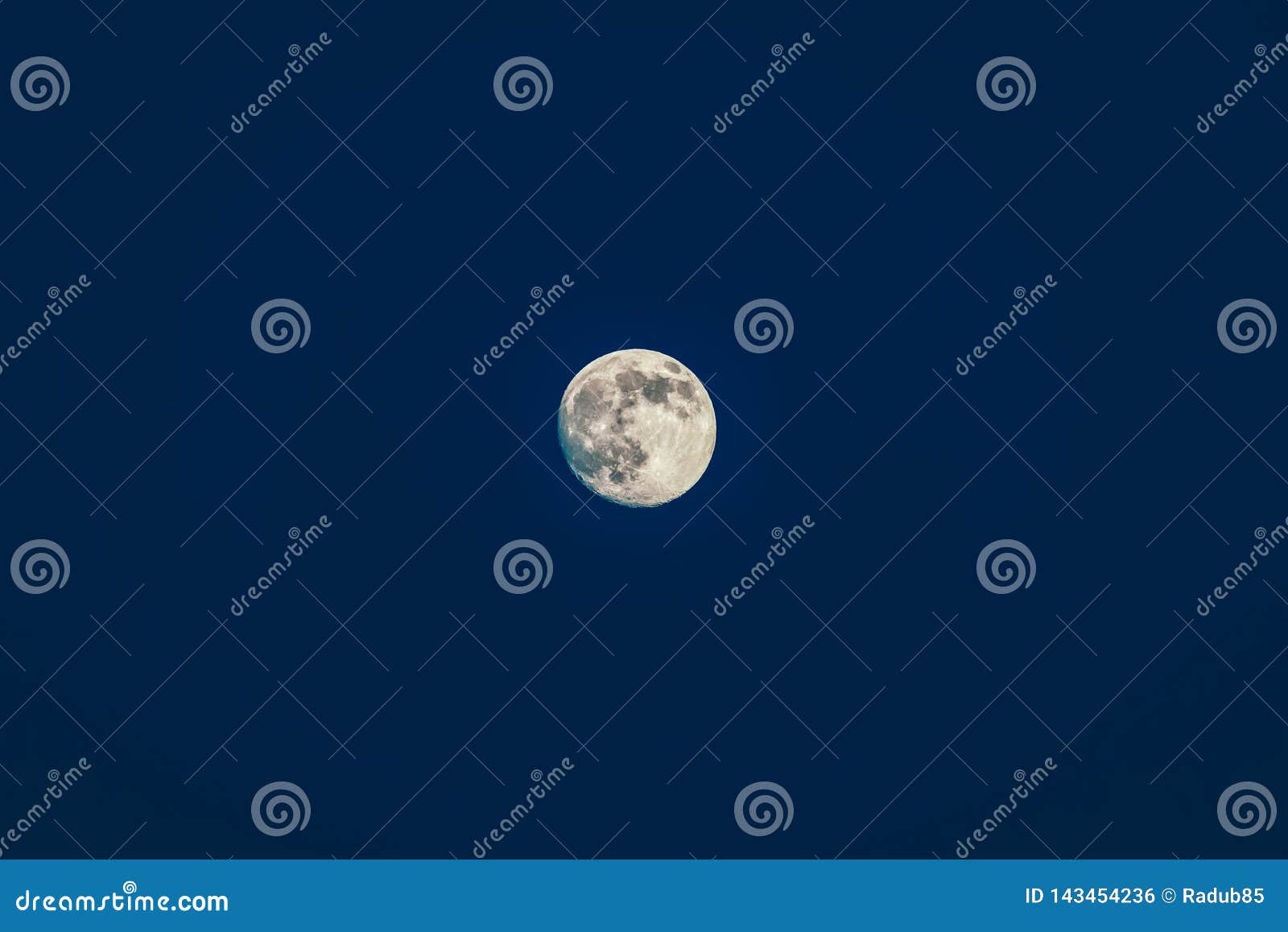 Moon Rising on Sky at Night Stock Photo - Image of cosmos, round: 143454236