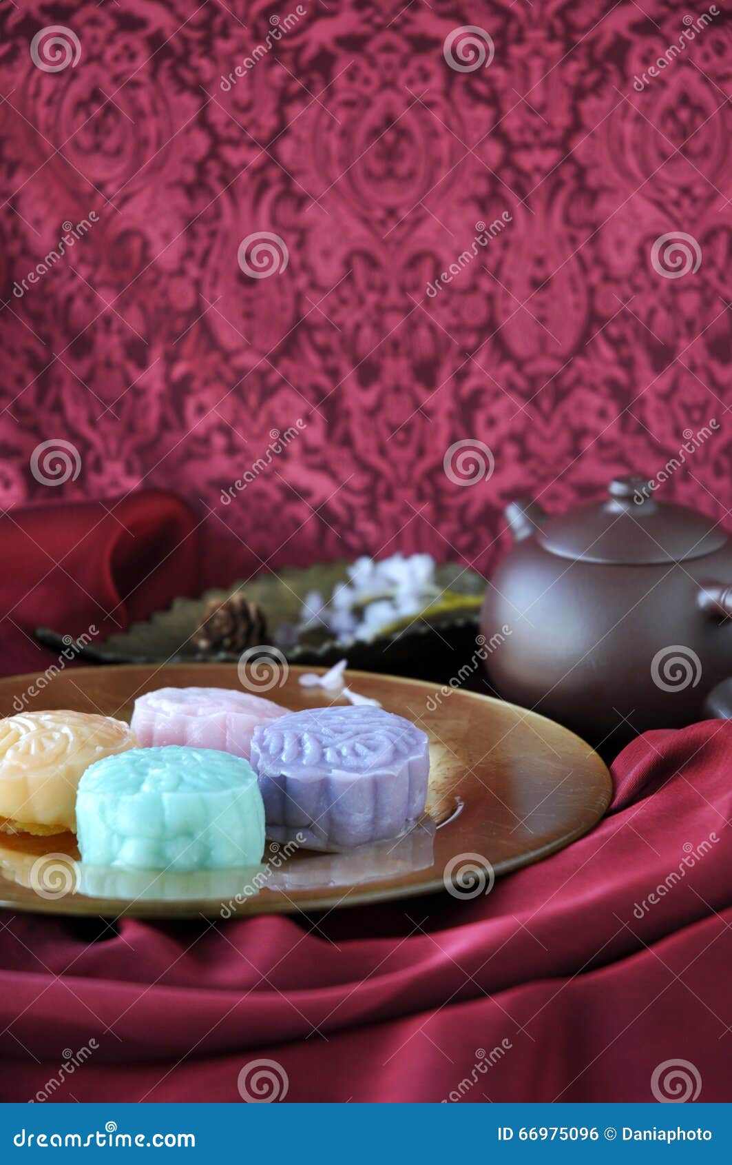 Mooncake Plate Red Satin Background Stock Photos - Free & Royalty-Free ...