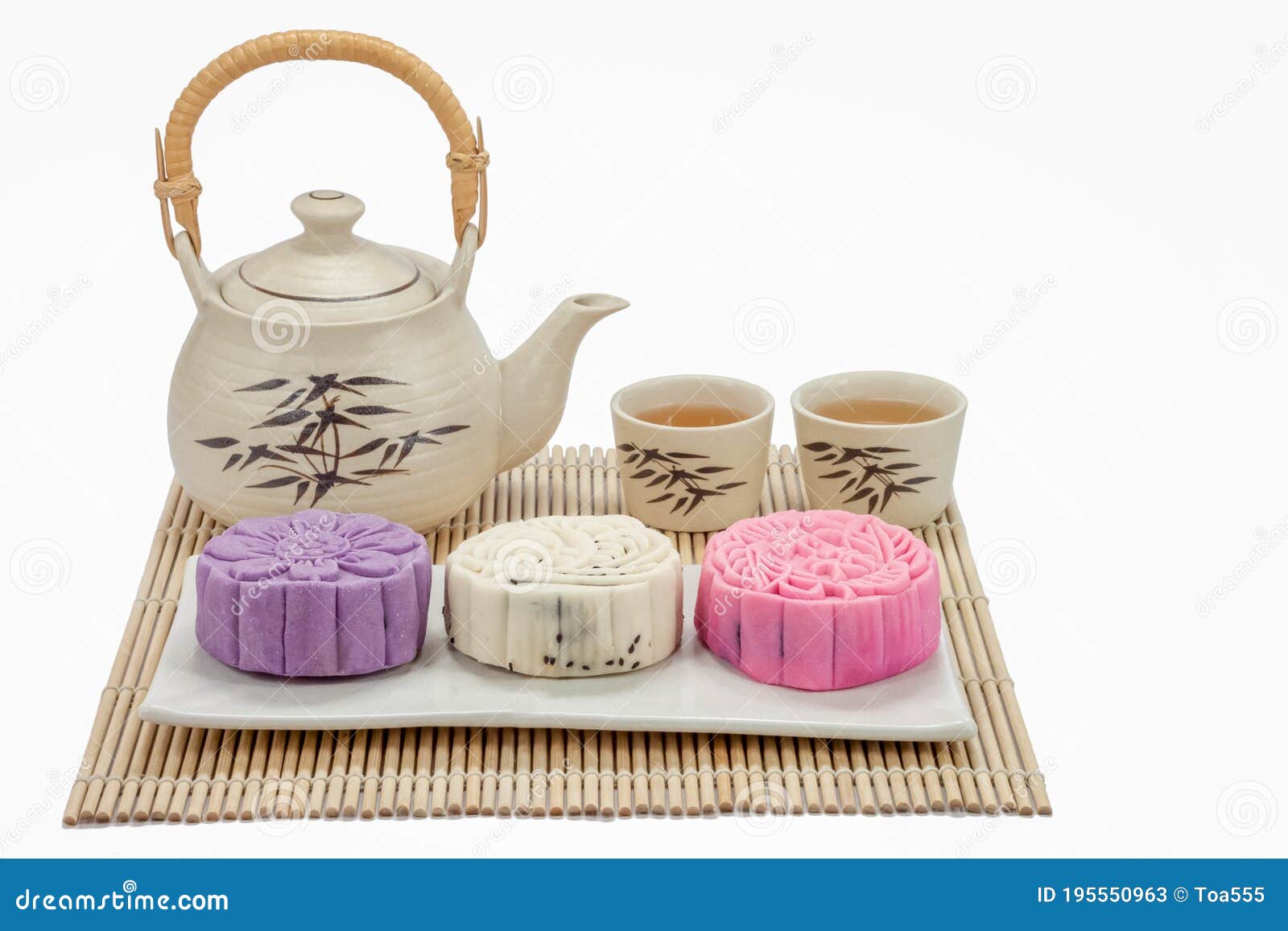 Mooncake with Tea in Mid-Autumn Festival Stock Image - Image of autumn ...