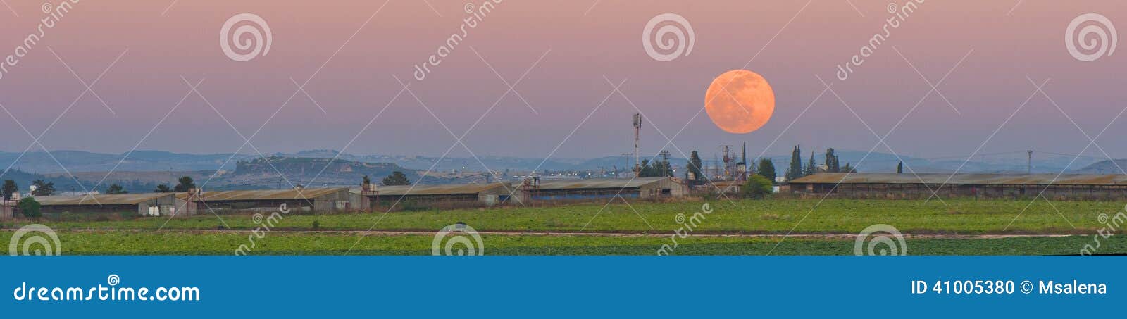Moonrise stock photo. Image of moon, evenfall, field - 41005380