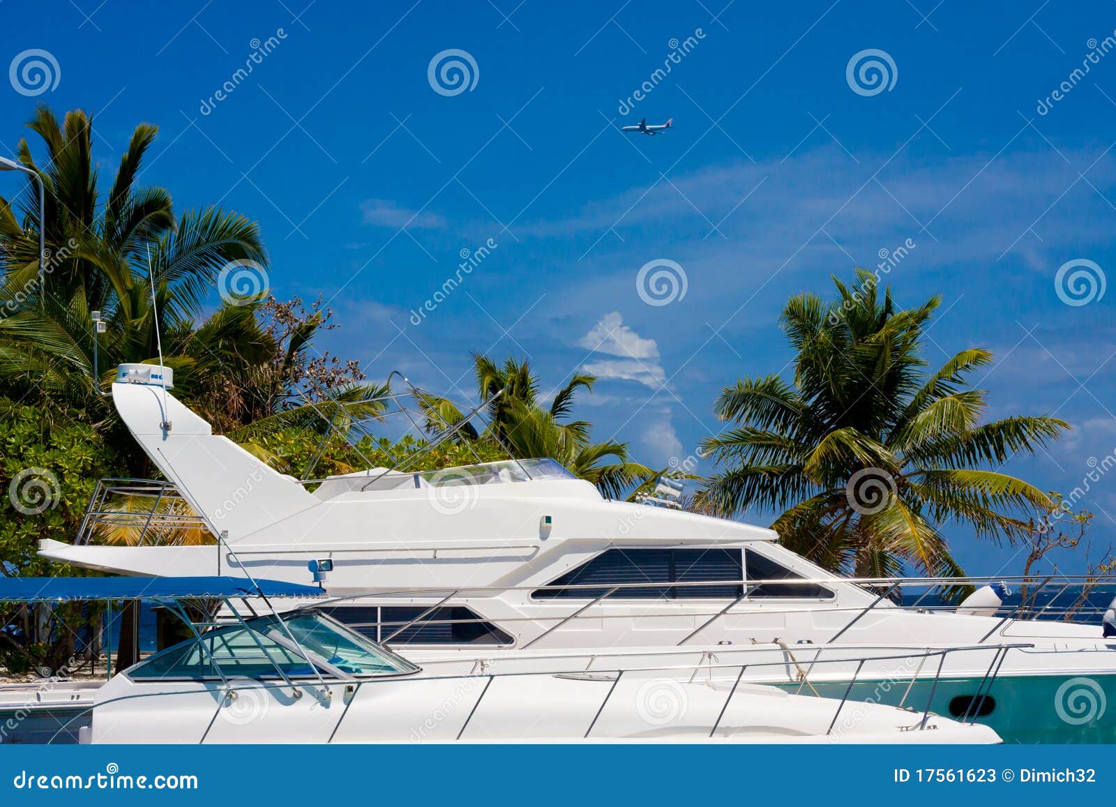 Moorage with yachts stock image. Image of tropical, ocean - 17561623