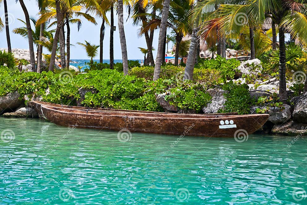 Moored Mayan Canoe stock photo. Image of view, kayak - 26200100