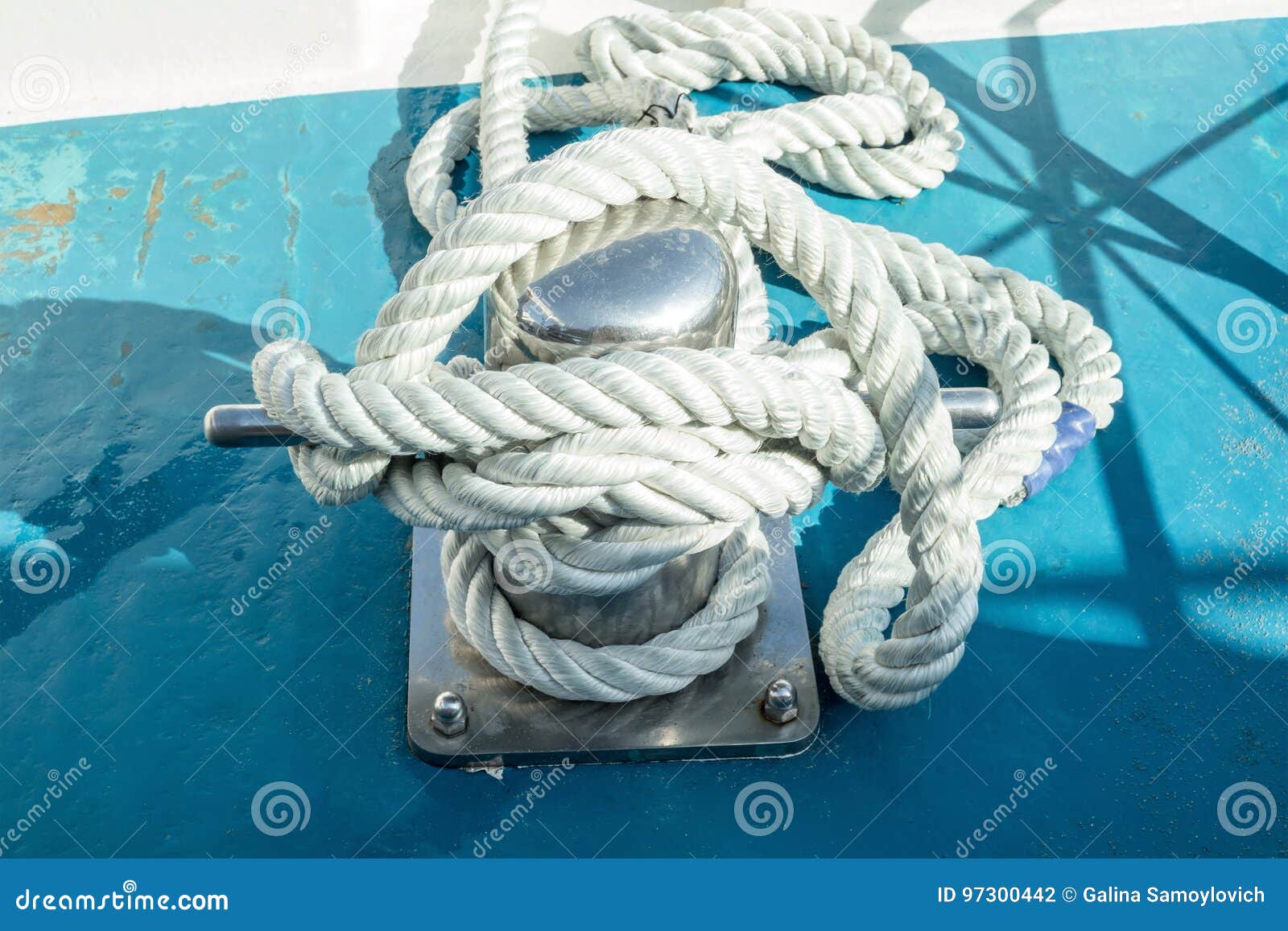 Mooring Bollard with a Fixed Rope Stock Photo - Image of rope, closeup ...