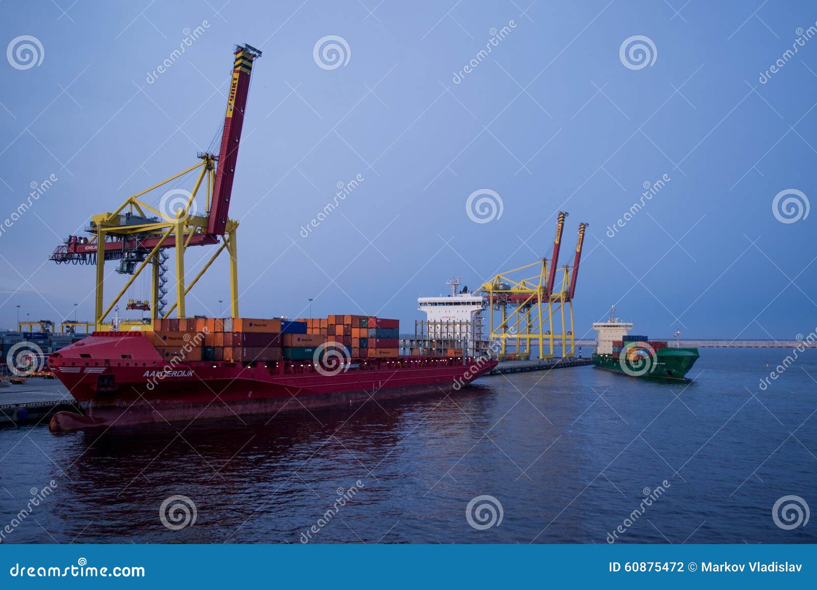 Mooring and Container Ships Editorial Photography - Image of terminal ...