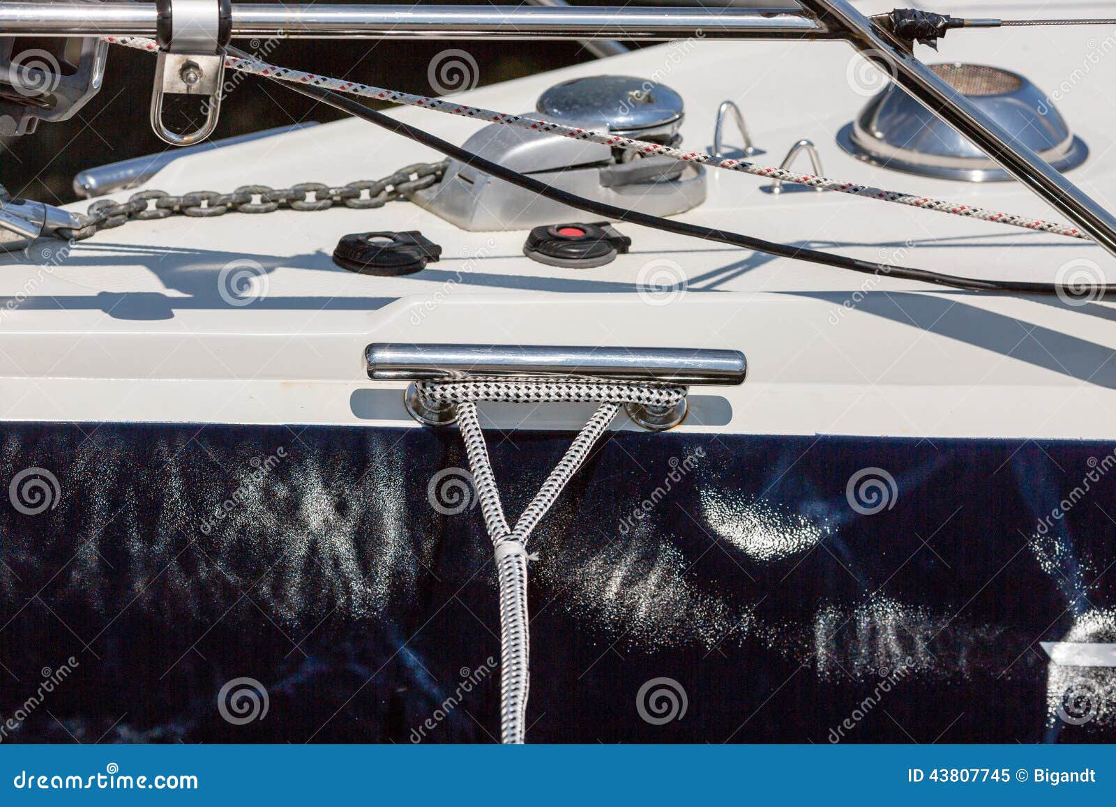 Mooring Rope Royalty-Free Stock Photography | CartoonDealer.com #43807745