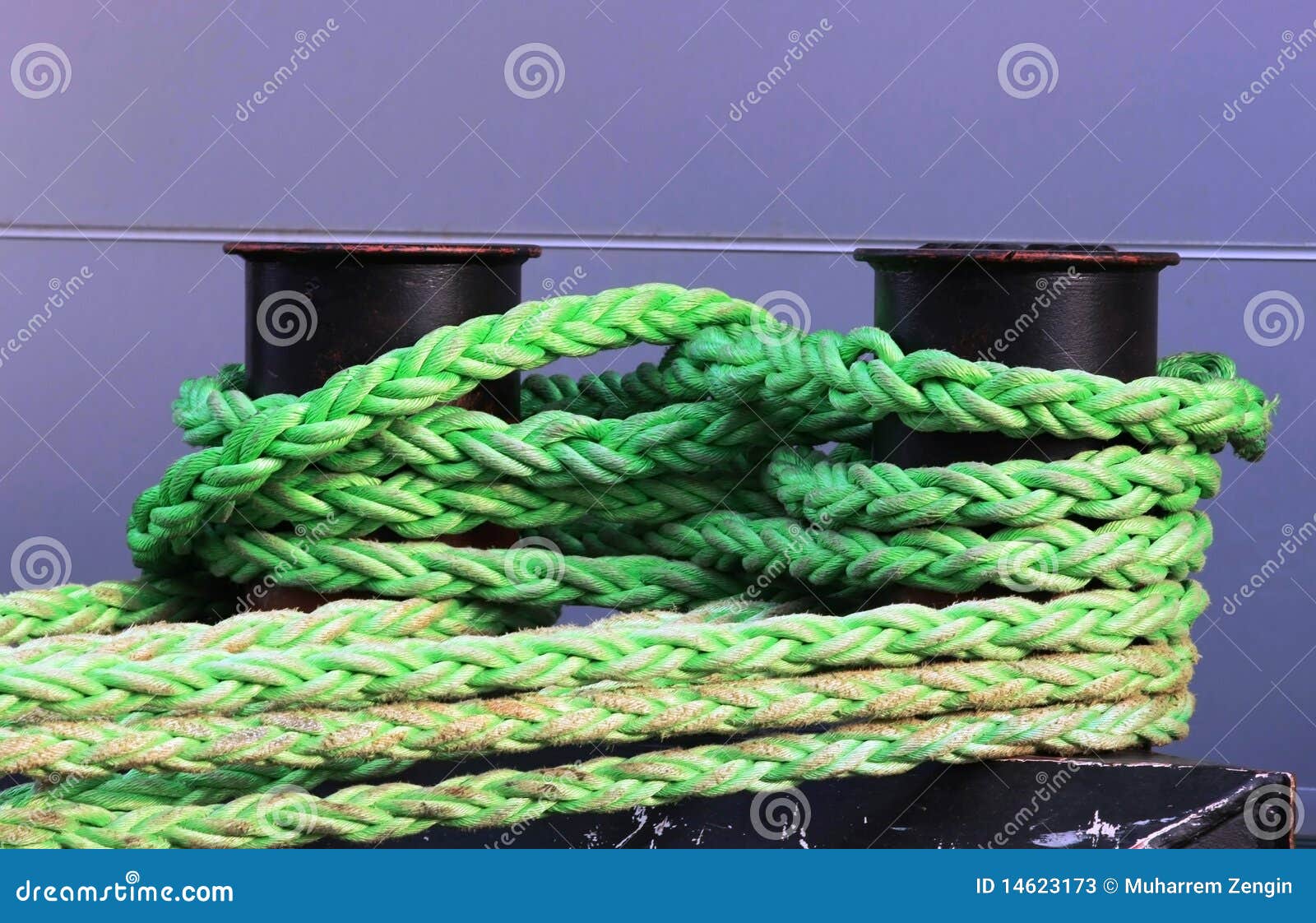Mooring ropes stock image. Image of fasten, knot, ocean - 14623173