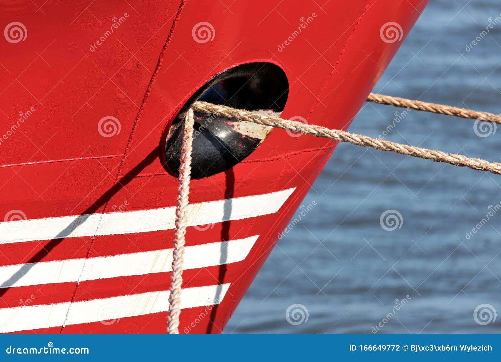 Hawsehole stock photo. Image of hawse, line, knotted - 166649772
