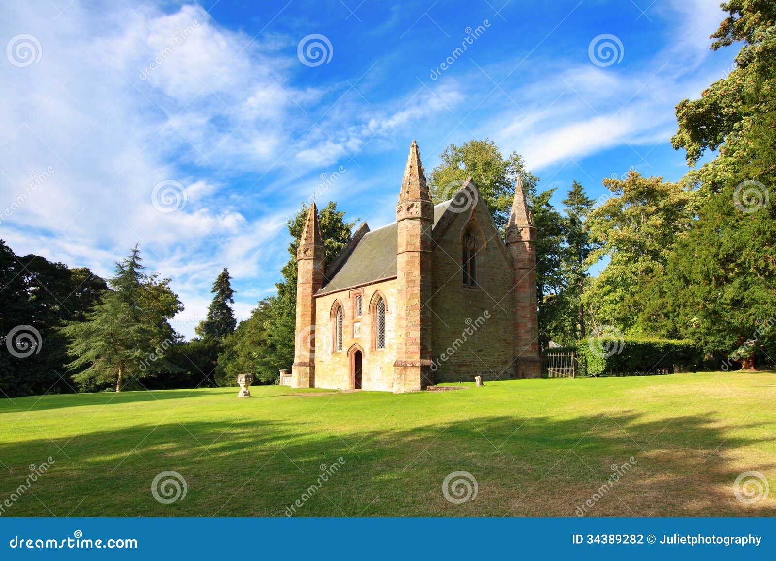 Moot or Boot Hill on the Grounds of Scone Castle, Scotland Stock Photo ...