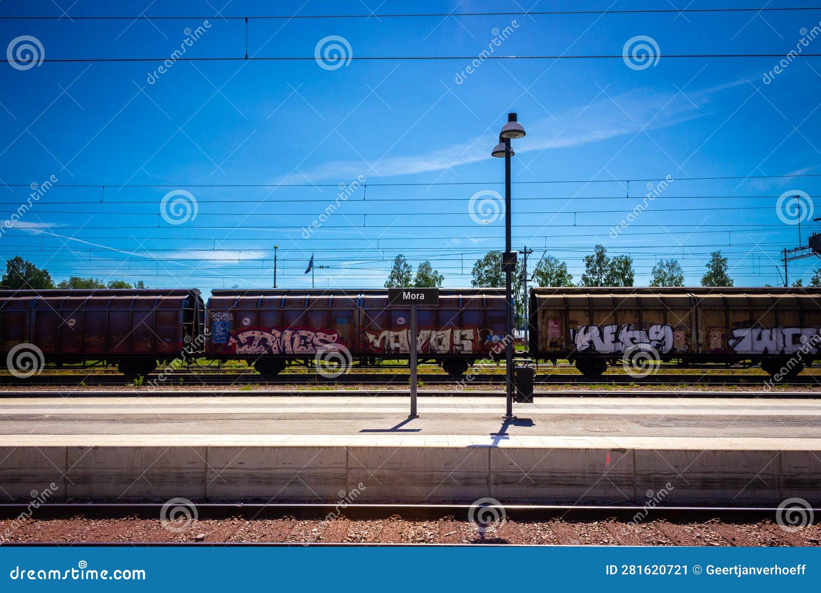 Mora train station editorial photo. Image of track, station - 281620721