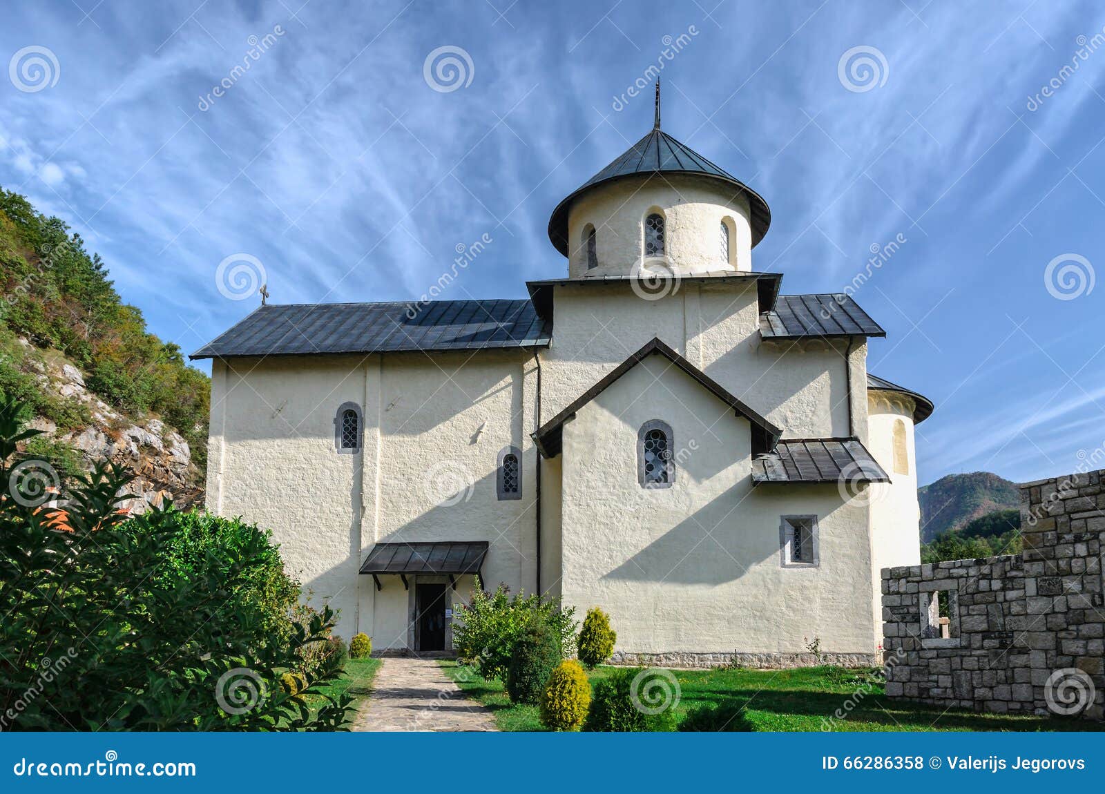 Moraca Kloster I Montenegro Arkivfoto - Bild av religion, landmärke ...